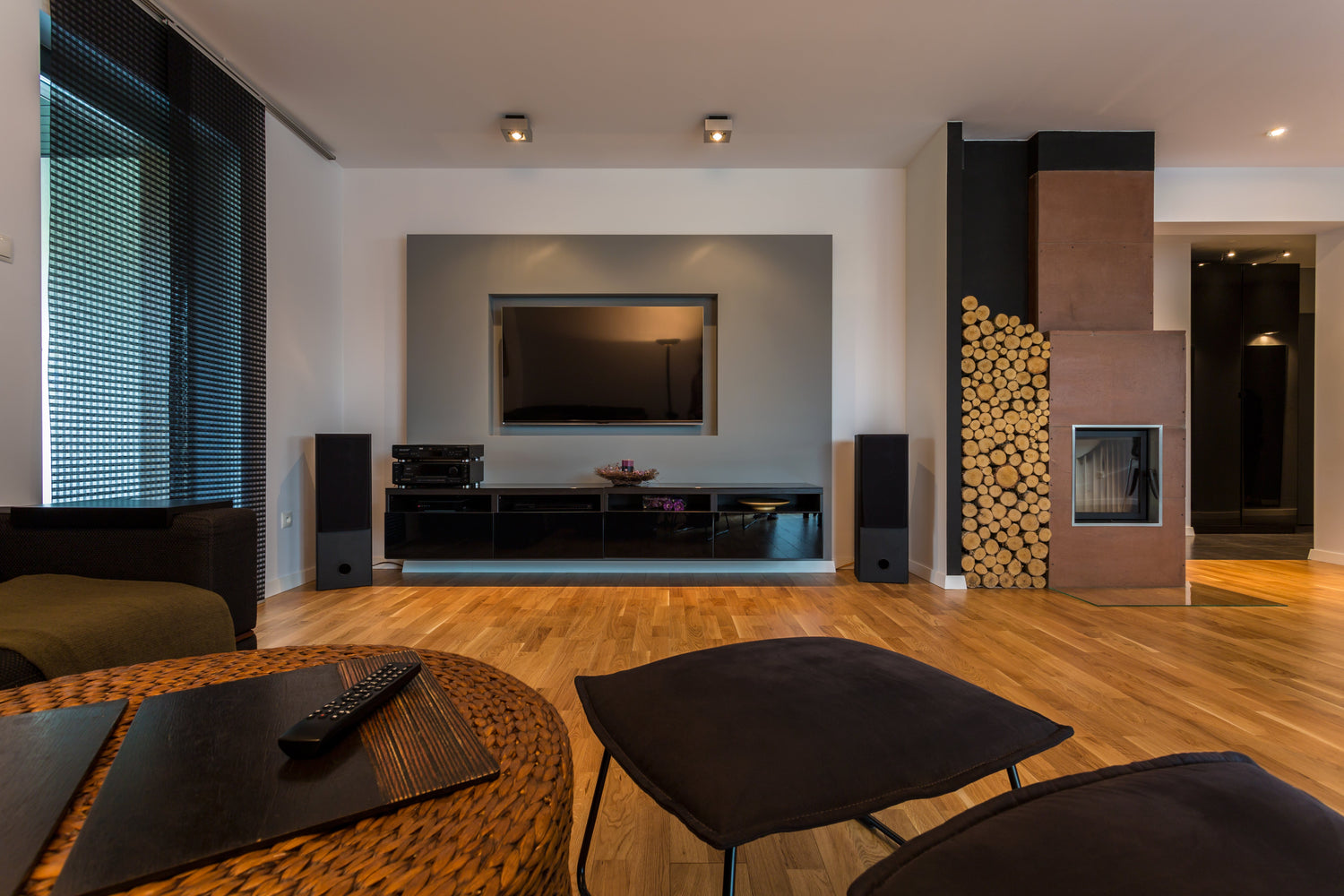 Home Audio, Video, & Smart Home Technology in Bismarck, ND | CAVES